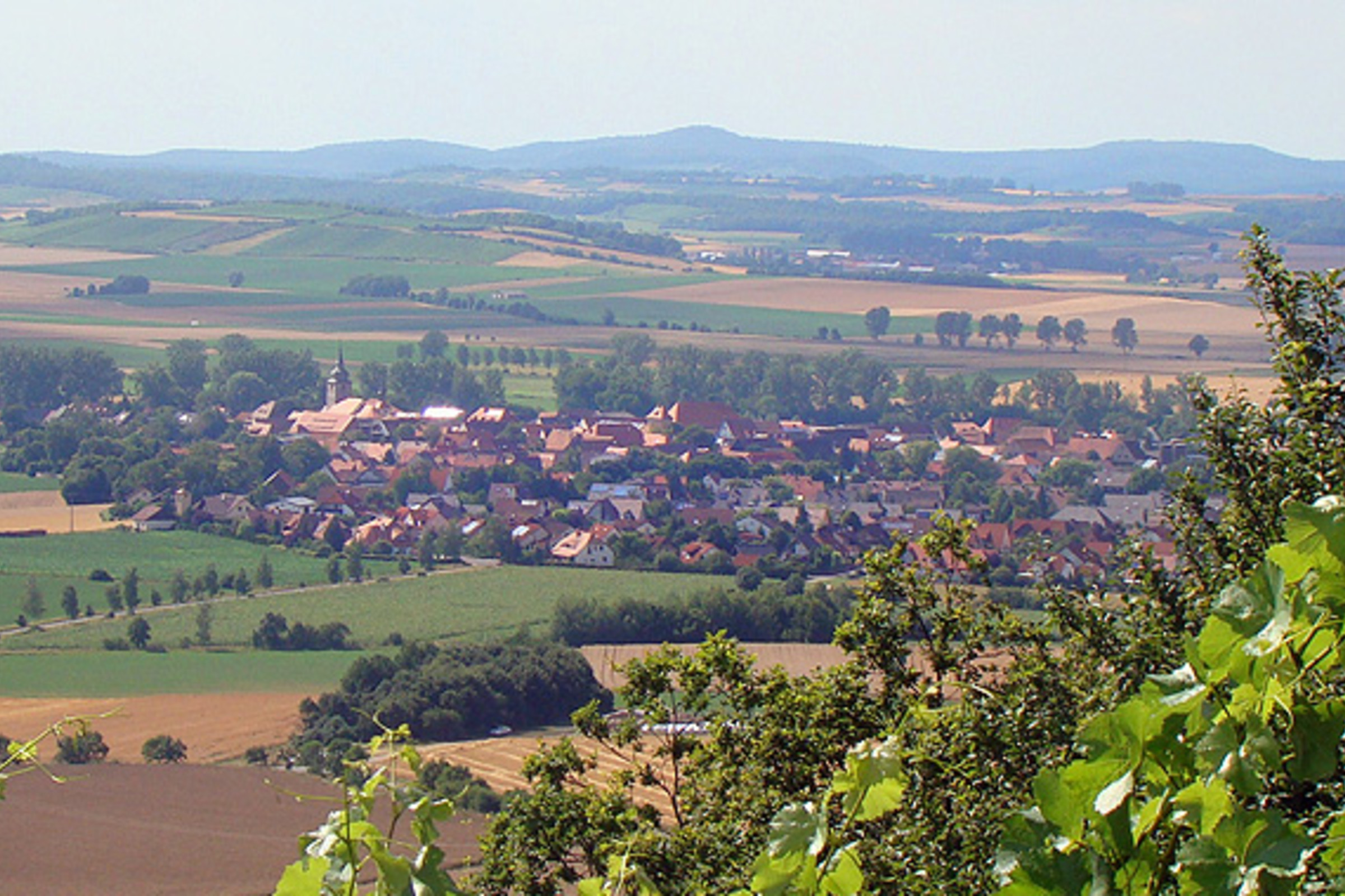 Markt Ipsheim – Weinort im Aischtal | Tour S18 | VGN